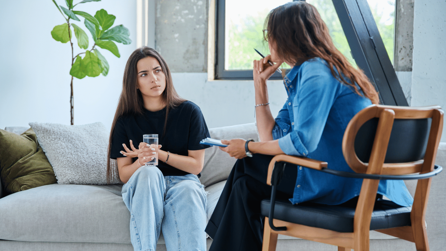 What Is a Psychiatrist and How Can They Help? What Is a Psychiatrist ...